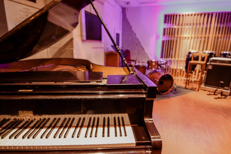 Analoges Tonstudio in Wien | vielfach ausgezeichnet | t-on